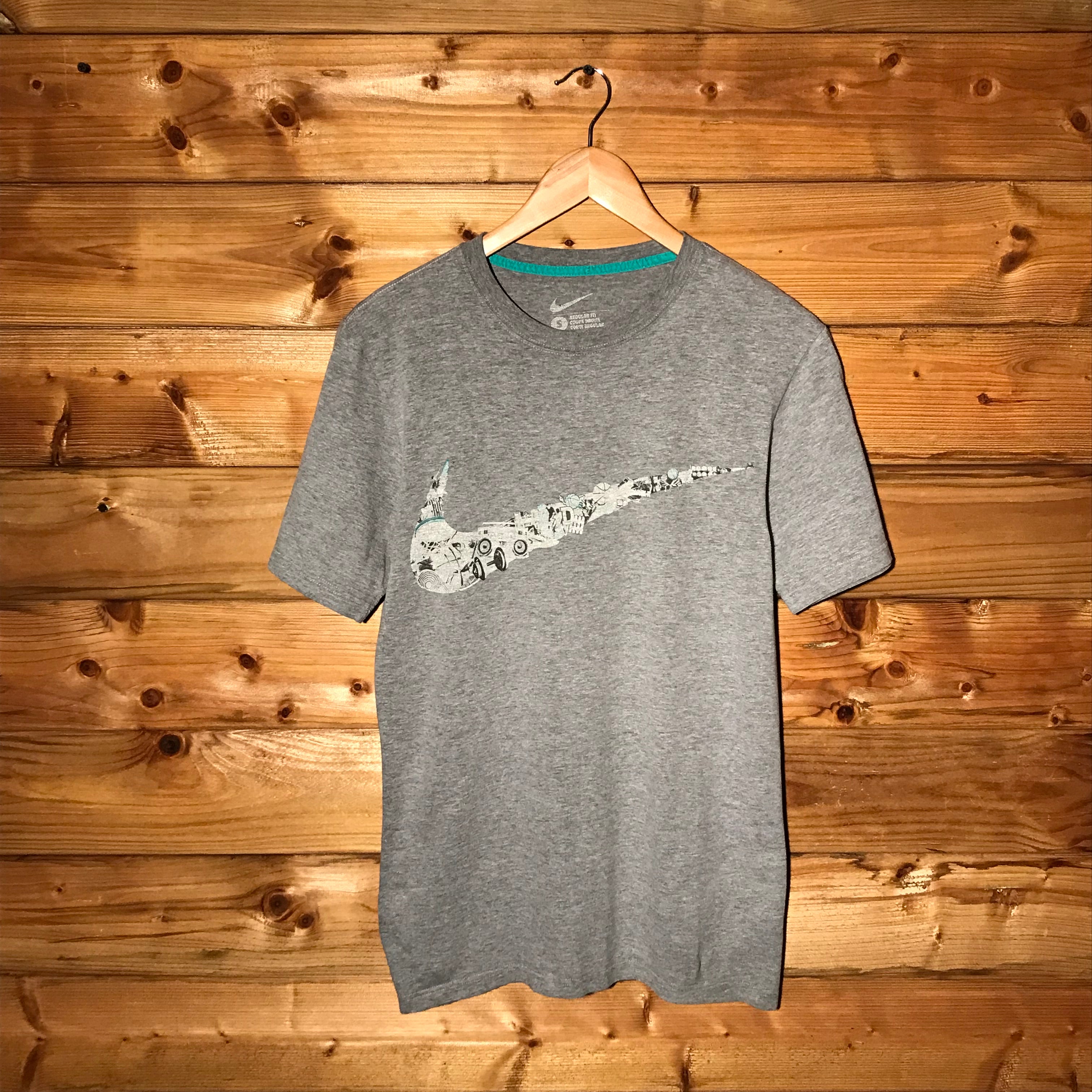 2012 Nike Image Collage Centre Swoosh t shirt – HeresWear